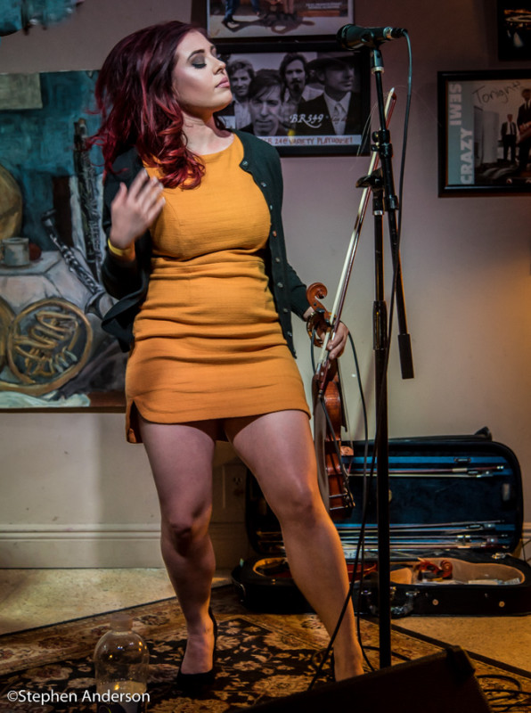 Amanda Shaw at The Listening Room of Mobile, AL (Fri. Sept. 8, 2017), p ...